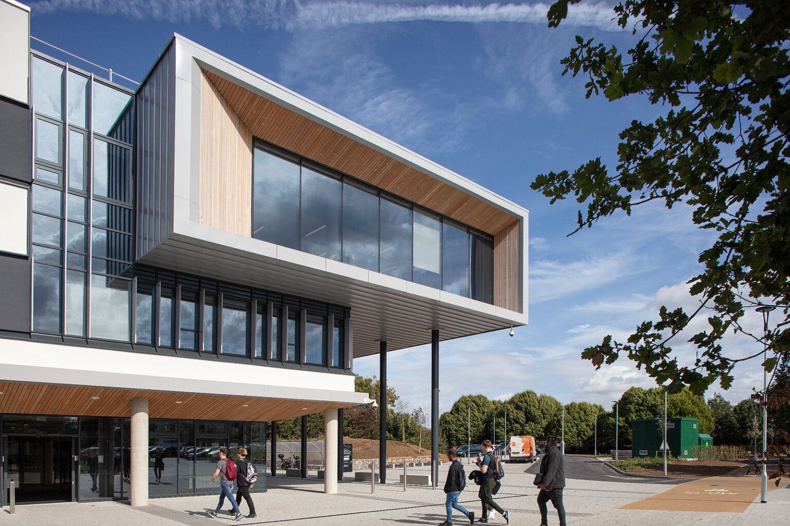 Contact Software: Hydro Building Systems nutzt CIM Database